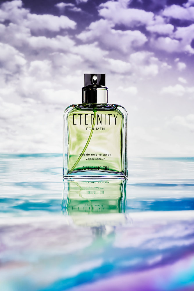 Hannah Whitaker – Hello Artists